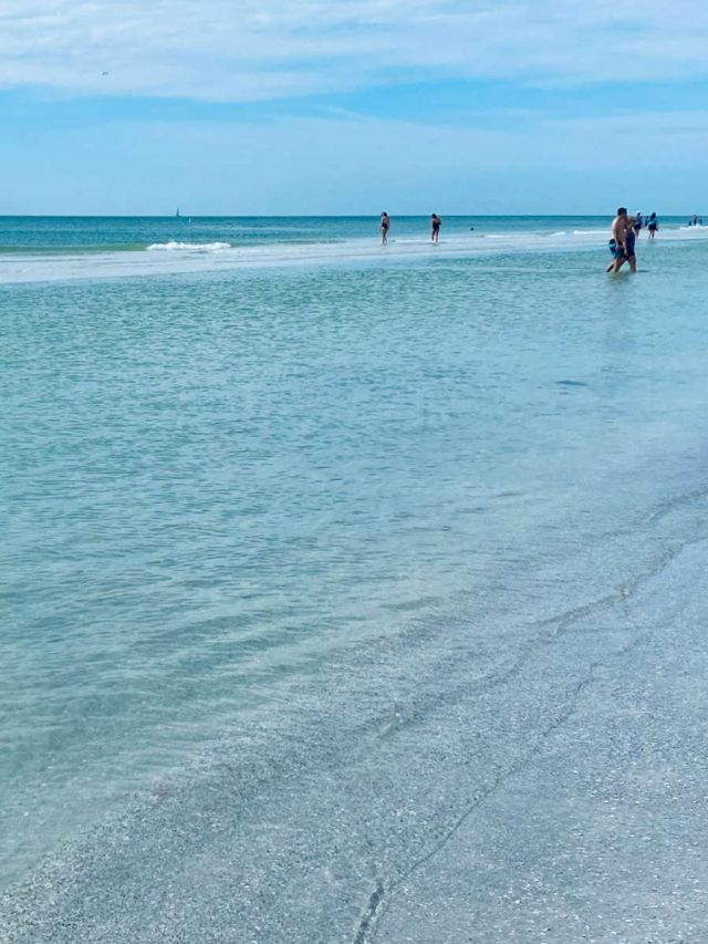 The 13 Best Beaches in Florida You'll Love - No Hurry To Get Home