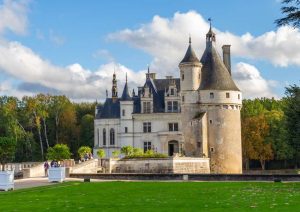 32 Amazing Day Trips from Paris by Train - No Hurry To Get Home